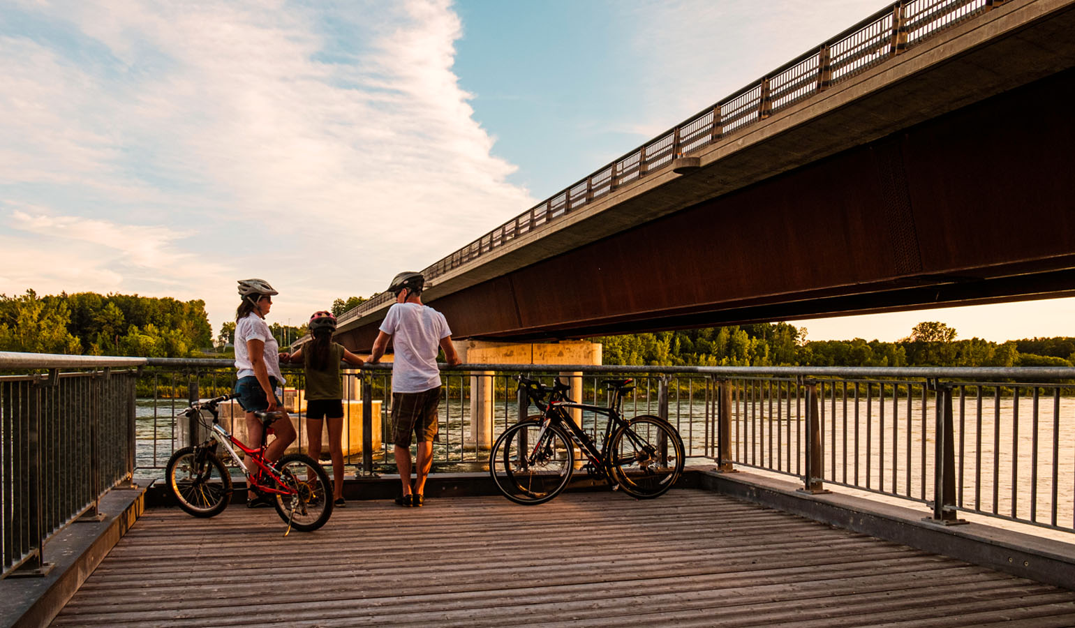Le Waterfront Trail offre une expérience cycliste exceptionnelle ...